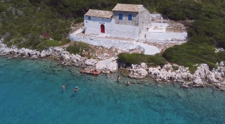 Cruise from Parga to Paxos and Antipaxos Islands - Parga Boat Tours